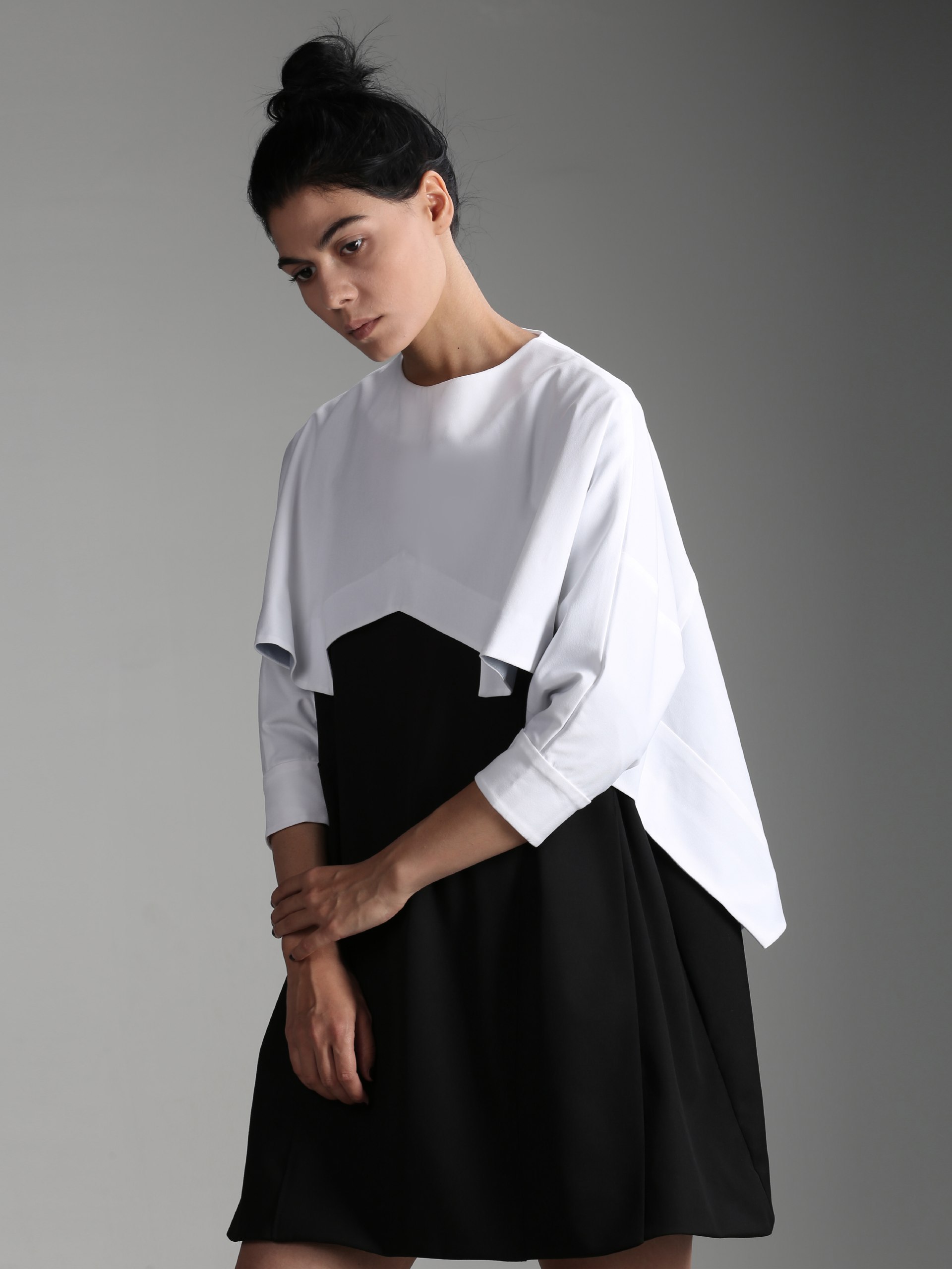 Architectural Wearable Online Shop | Fashion and Accessories| - WHB-02