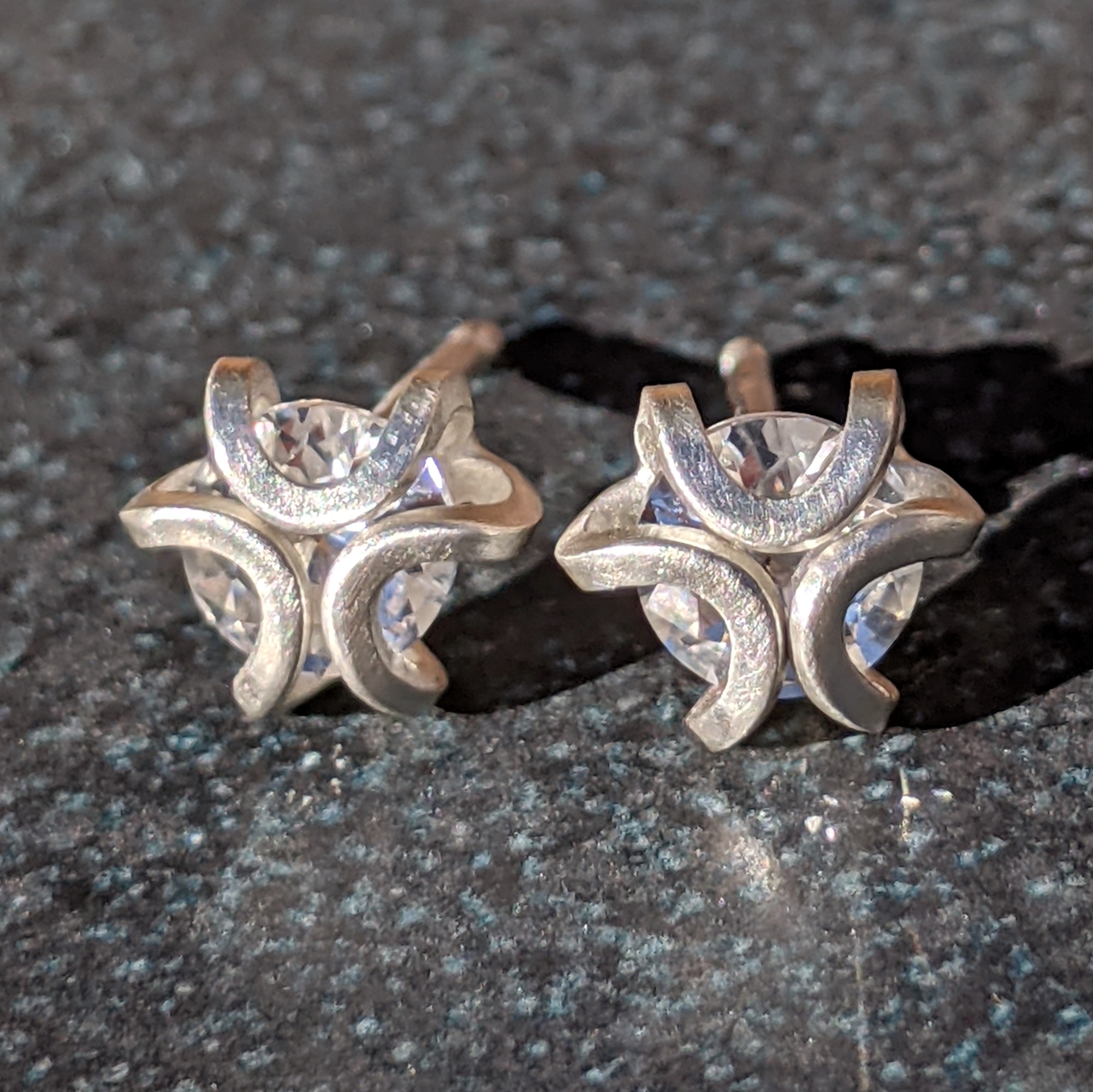 Architectural Wearable Online Shop | Fashion and Accessories| - Iris Stud Earrings